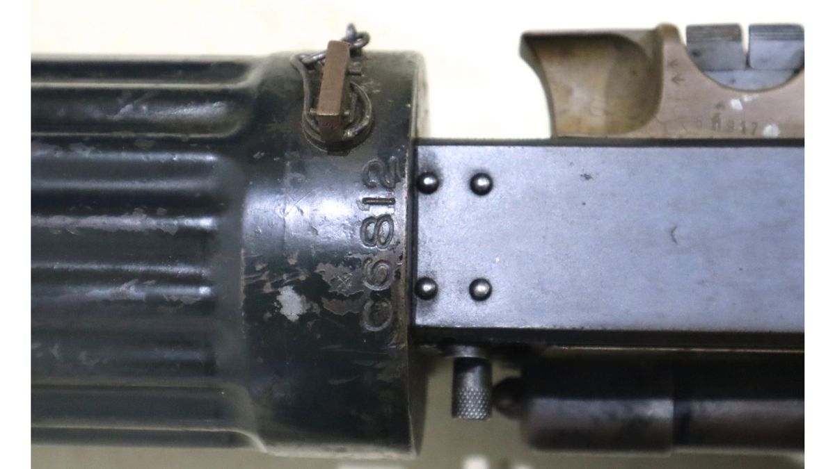 WW1 British Vickers Machine Gun In Transit Box – SN 812 – UK DEAC – MJL ...