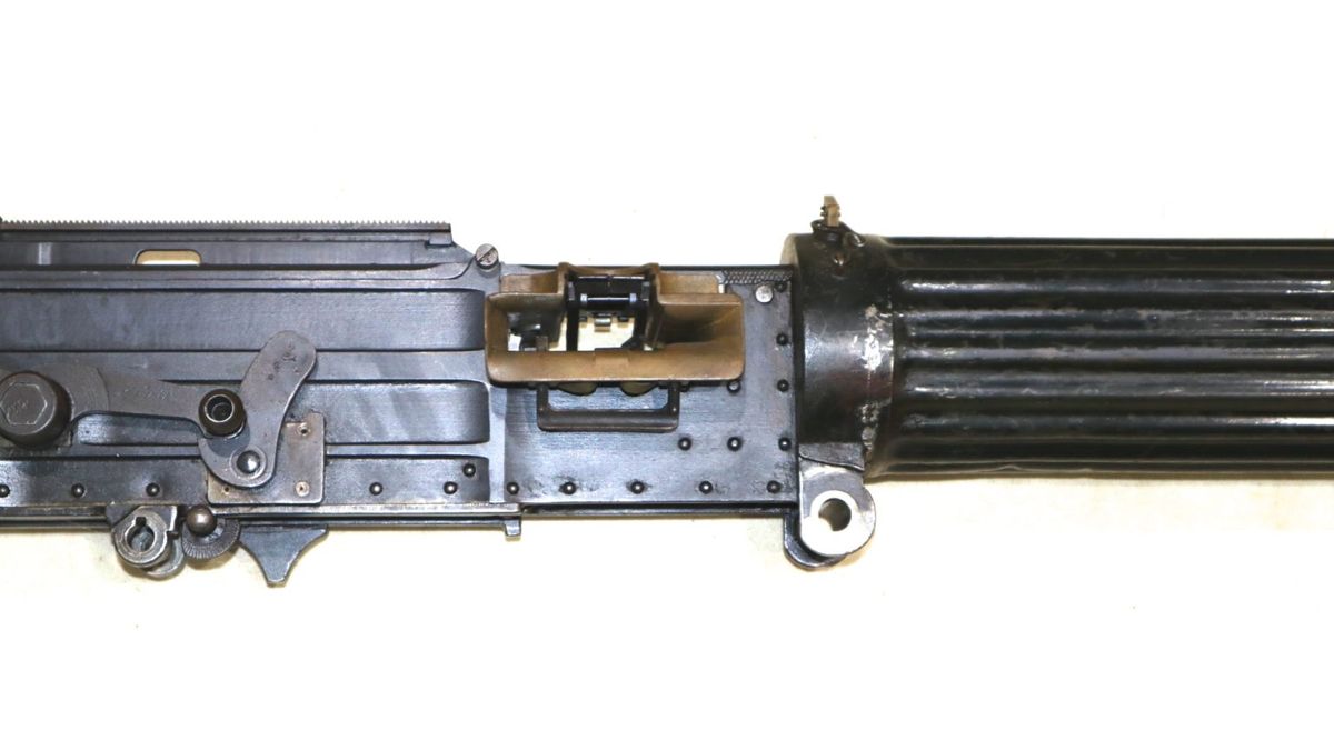 WW1 British Vickers Machine Gun In Transit Box – SN 812 – UK DEAC – MJL ...