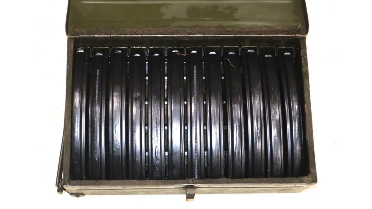 British Bren Gun Magazine Box With Spare Magazines – MJL Militaria