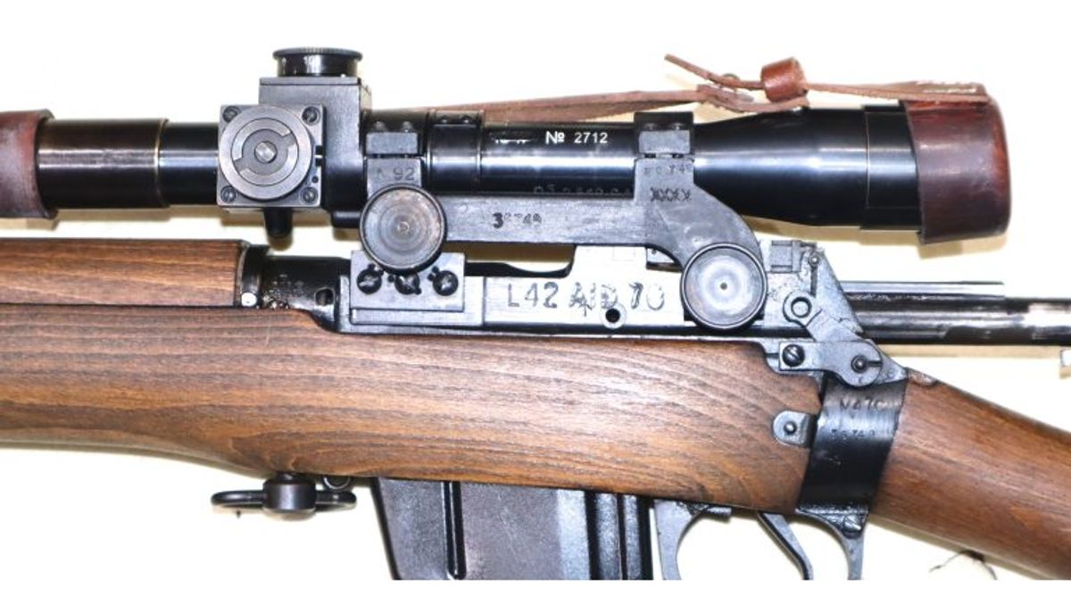 Superb Condition British L42 Type Sniper Rifle – UK DEAC – SN 749 – MJL ...