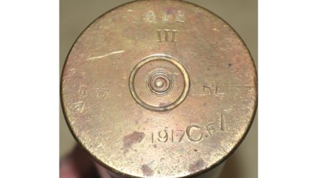 WW1 British 1917 Dated 6pdr APHE Shell In Case – MJL Militaria